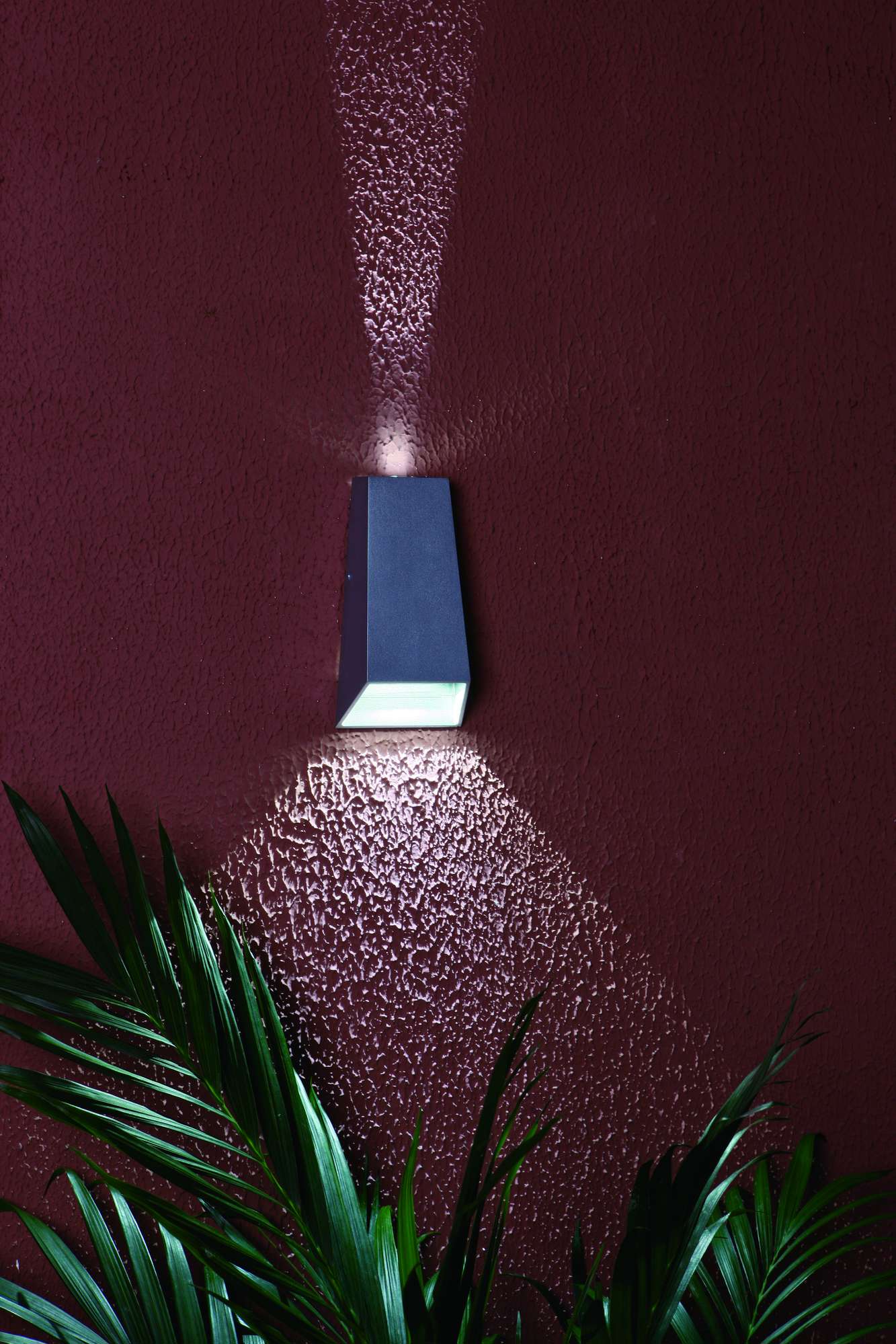 Wave Wall Up & Down Light 240V 6W Black 3000K Warm White | Mr Resistor ...