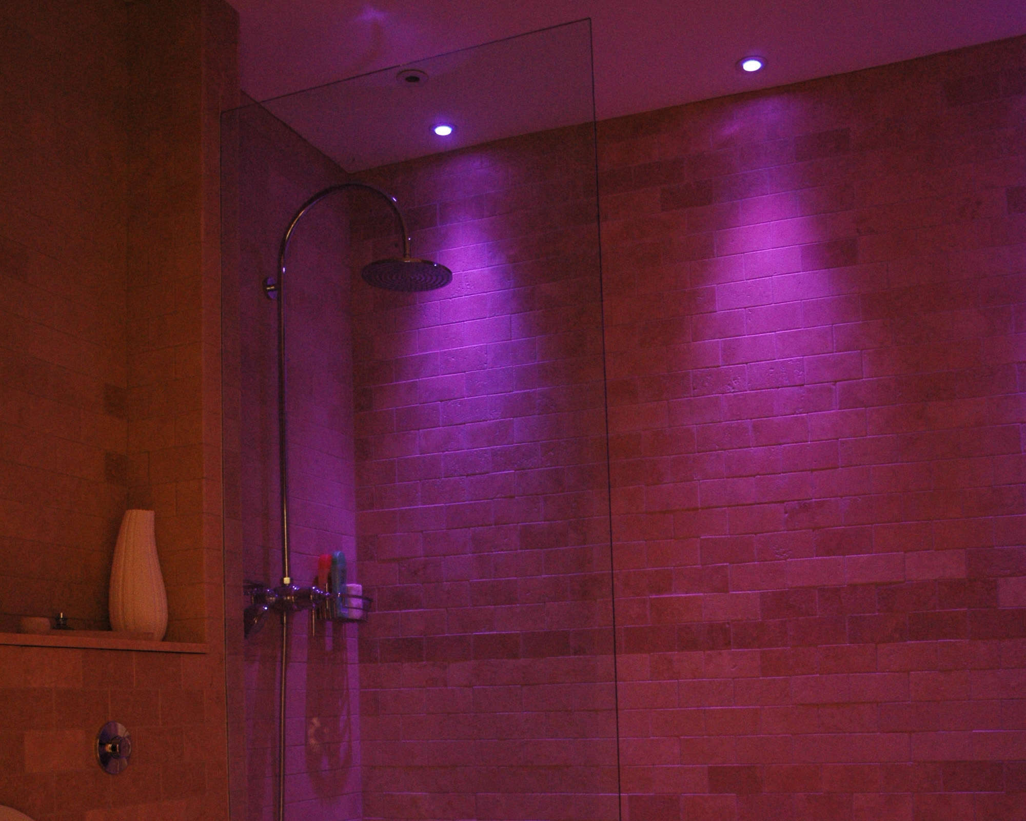Shower RGB 4W Chrome/Clear | Mr Resistor Lighting