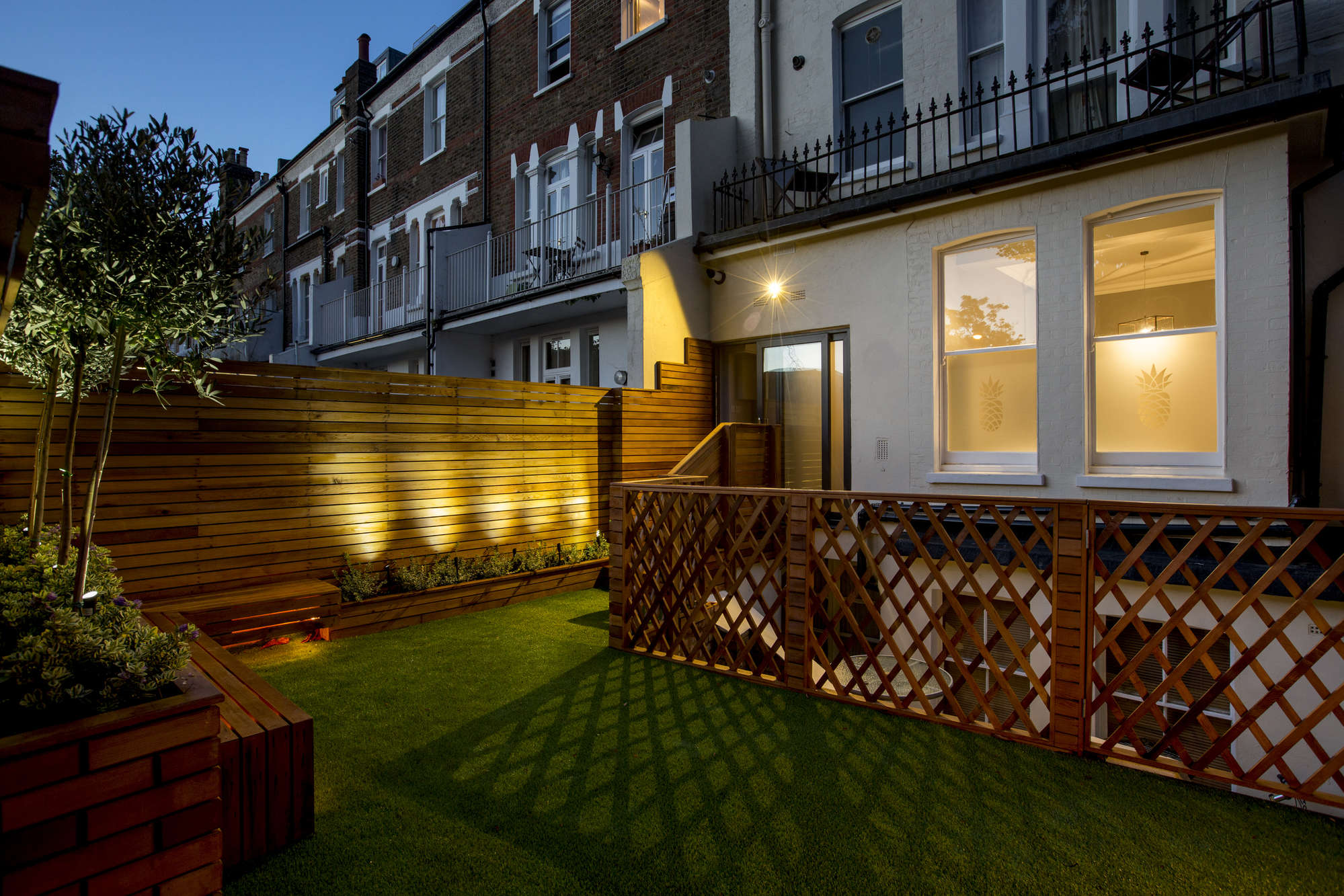 LED Hood Spike Kit Aluminium 12V 3 x 1W 4000K Cool White | Mr Resistor ...