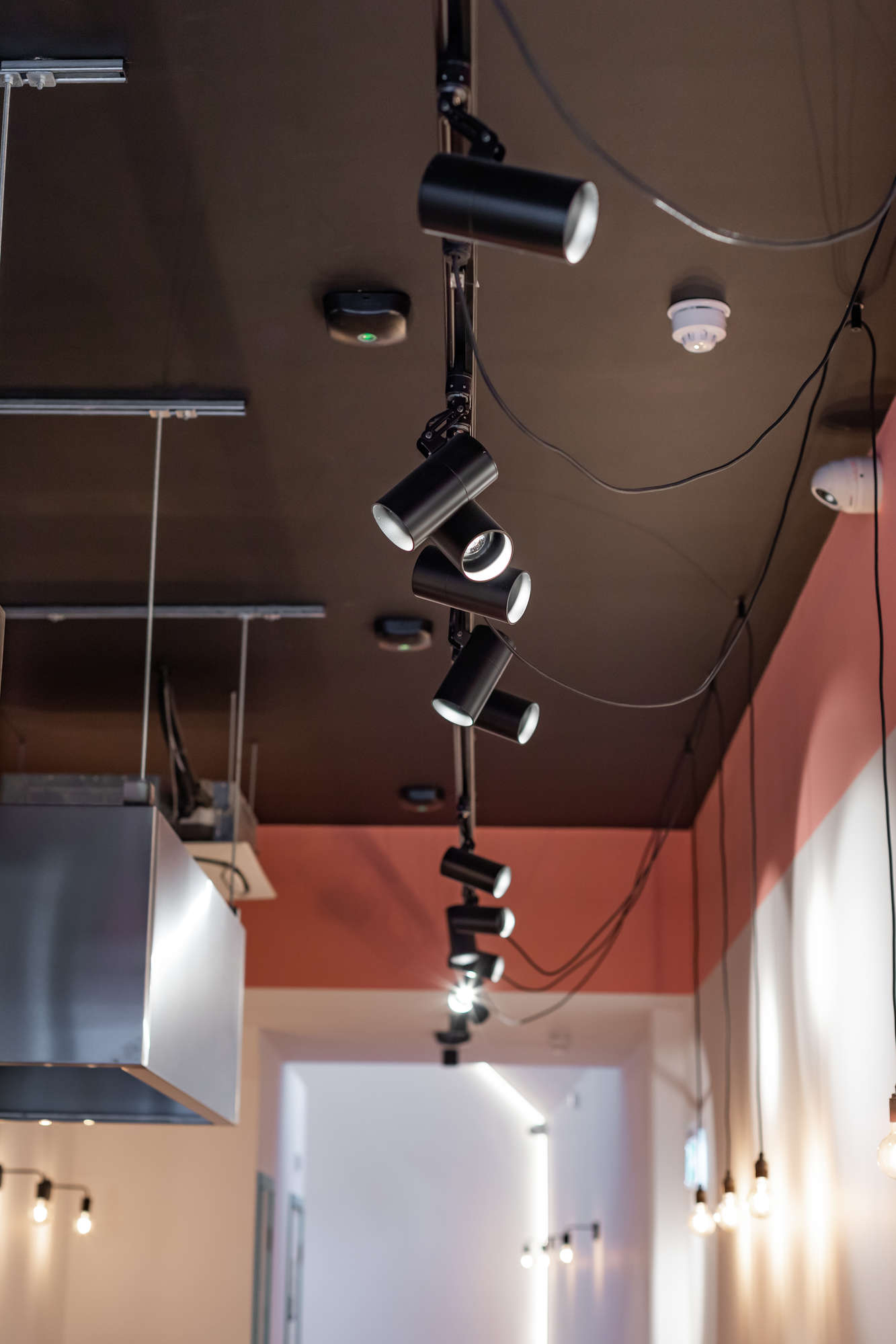 Tube Track Light Mini GU11 Single Circuit 240V 35W White | Mr Resistor ...