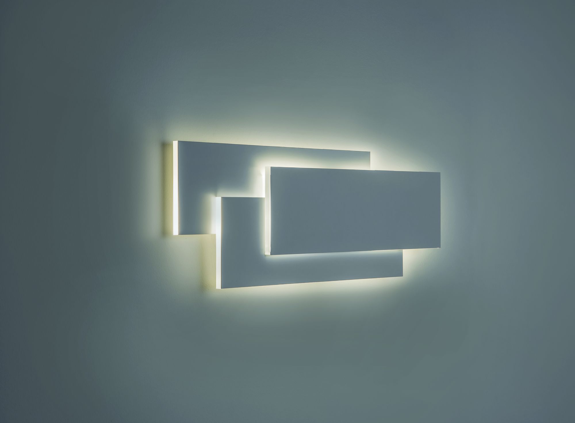 Edge 560 Wall Light 3000k 14W White | Mr Resistor Lighting