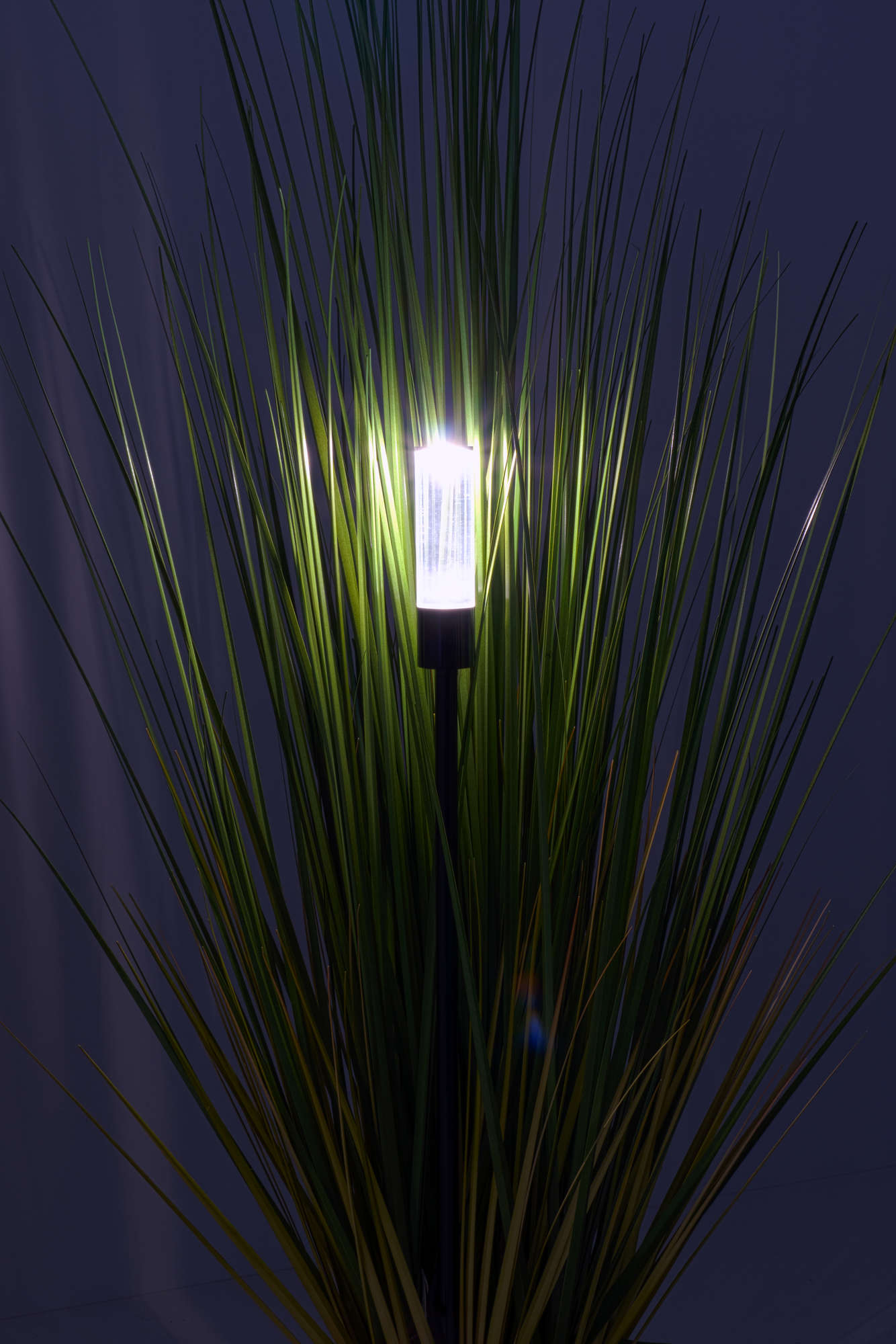 LED Ice Spike Black 12V 3W Warm White | Mr Resistor Lighting