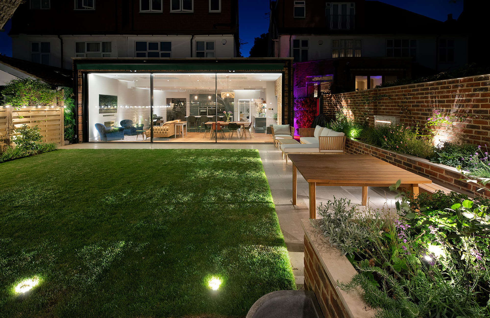 Festoon 20 Linkable String Light 240V 10M 20 x 15W | Mr Resistor Lighting