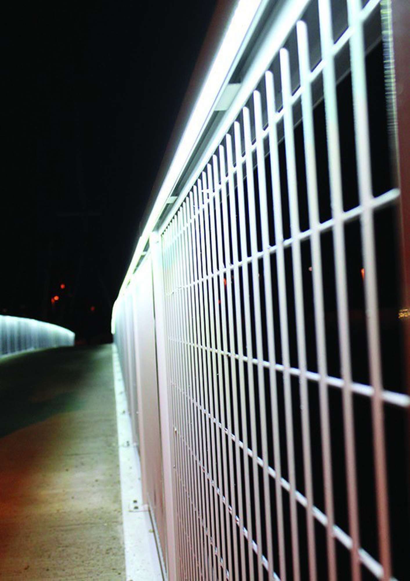 Siler Extrusion Profile Anodised Aluminium 2000mm | Mr Resistor Lighting