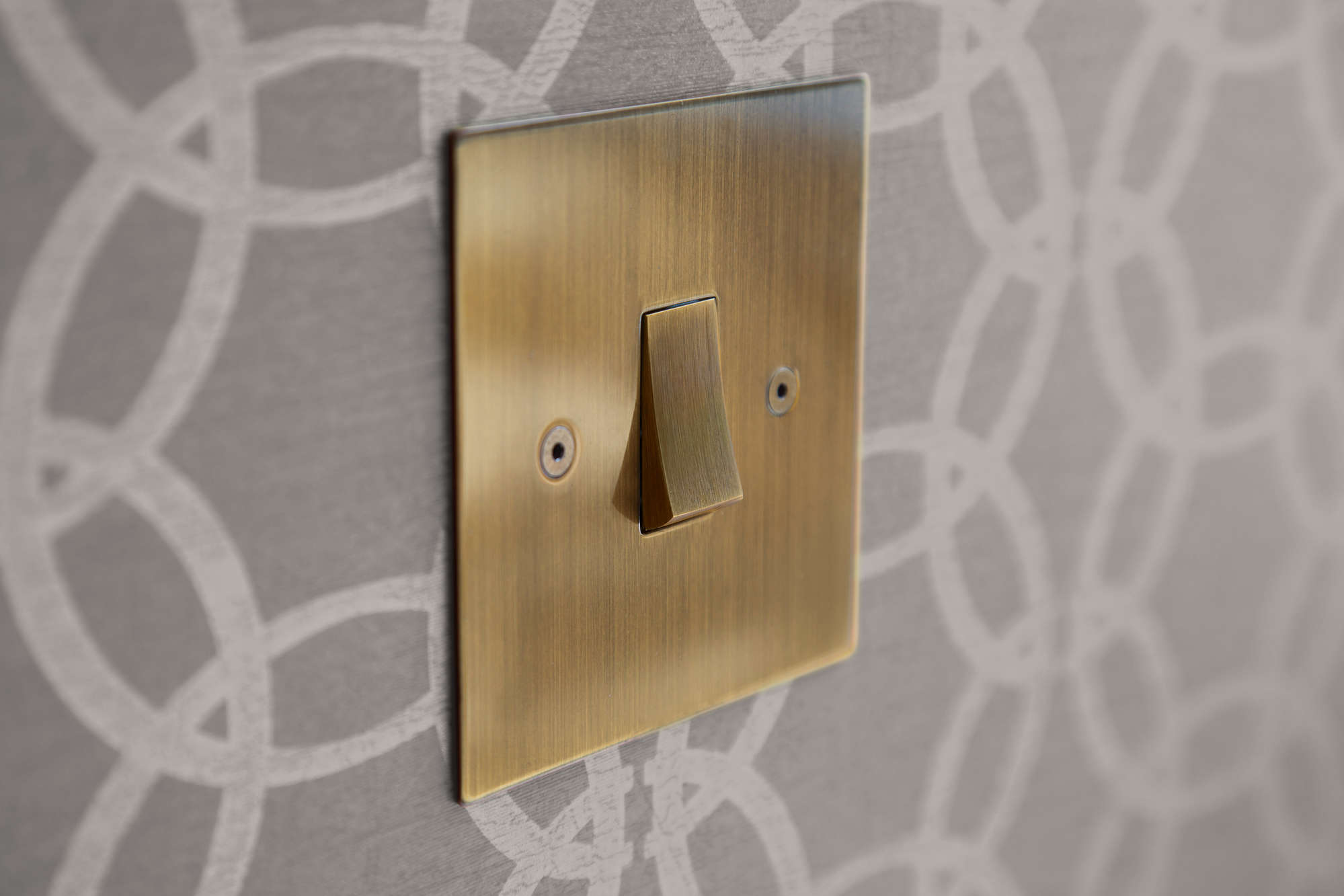 Horizon Square Rocker Switch 1 gang 20 amp 2 way Antique Brass | Mr ...