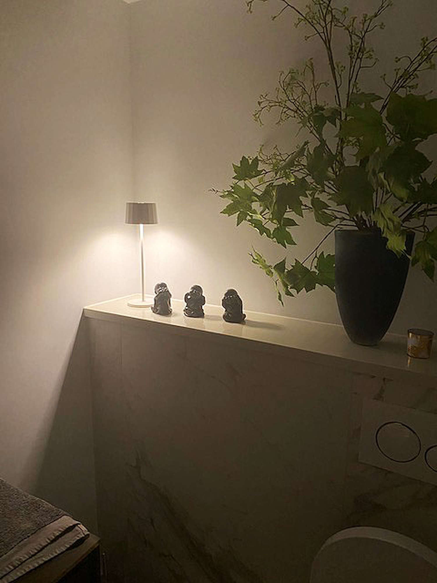 Rechargeable Portable LED Lamp Dark Grey 2.2W | Mr Resistor Lighting