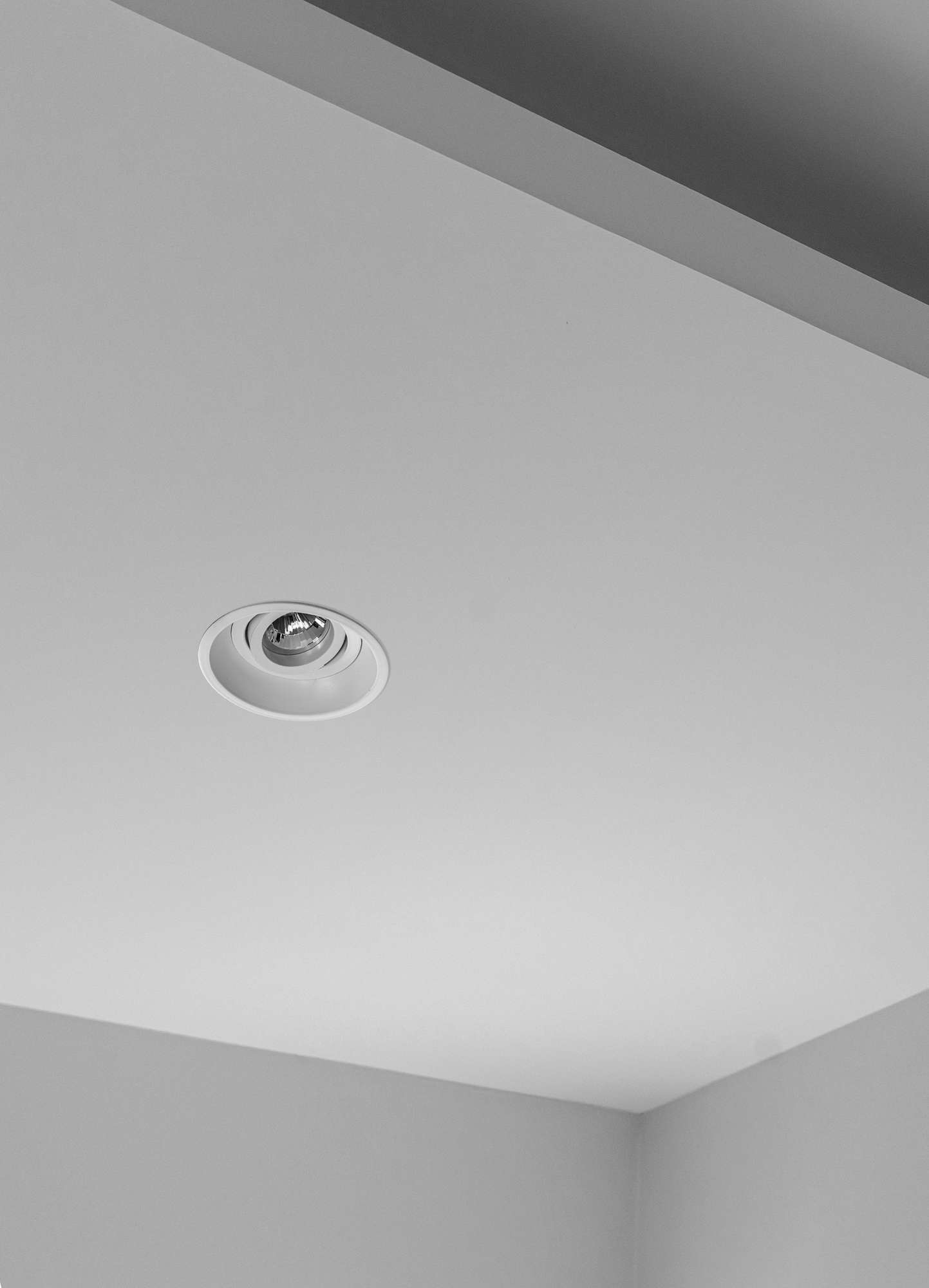 Mini Trim Adjustable Downlight Baffle Fire-Rated GU10 240V White 50W ...