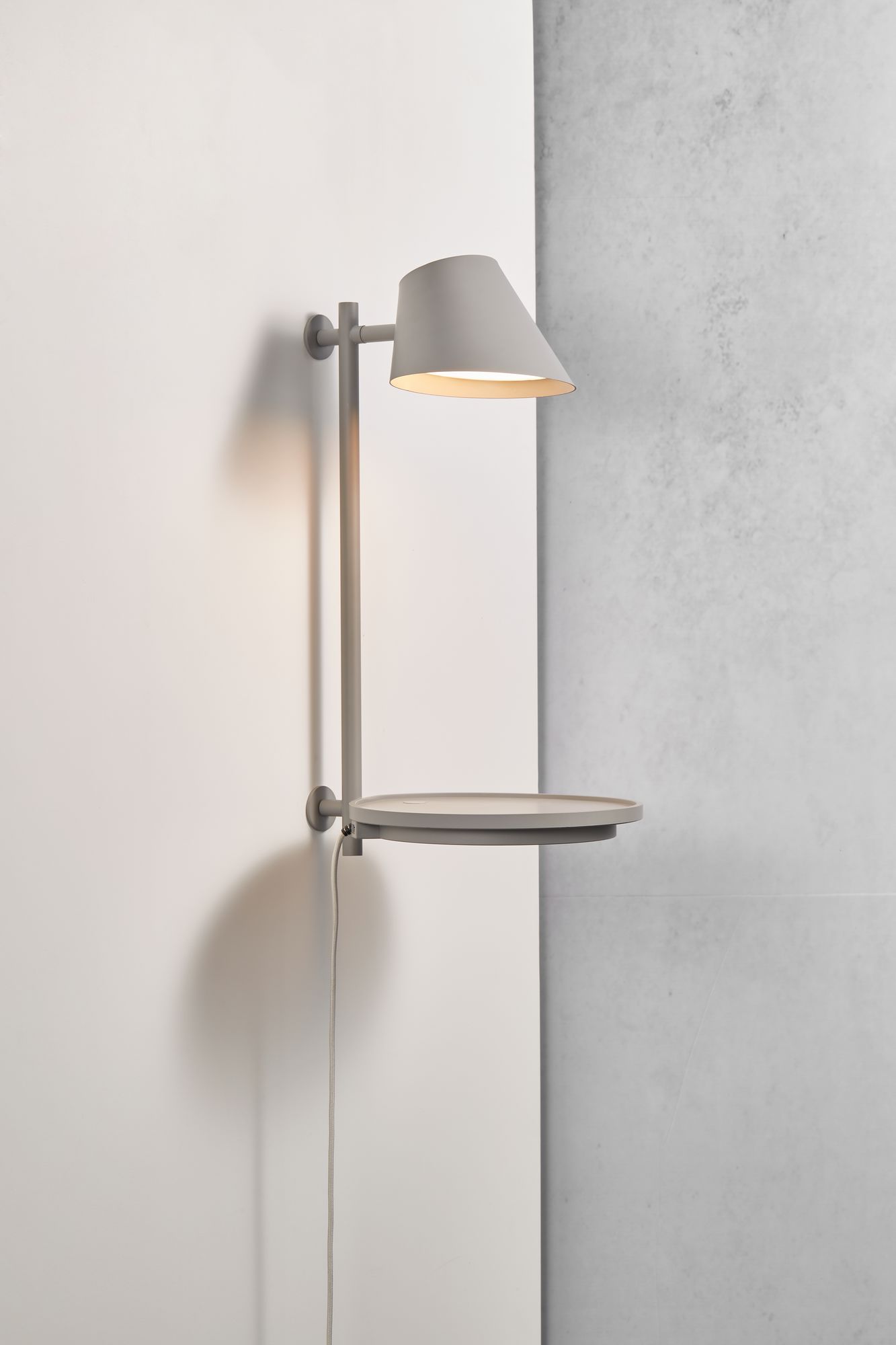 Stay USB Wall Light 240V 14.5W LED 2700K Warm White Grey | Mr Resistor ...