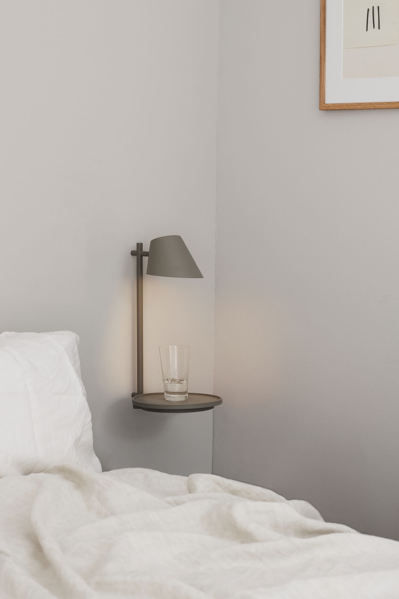 Stay USB Wall Light 240V 14.5W LED 2700K Warm White Grey | Mr Resistor ...