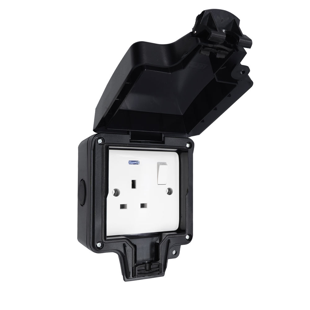 Hurricane Outdoor Switched Socket IP66 1 Gang 13A Black | Mr Resistor ...