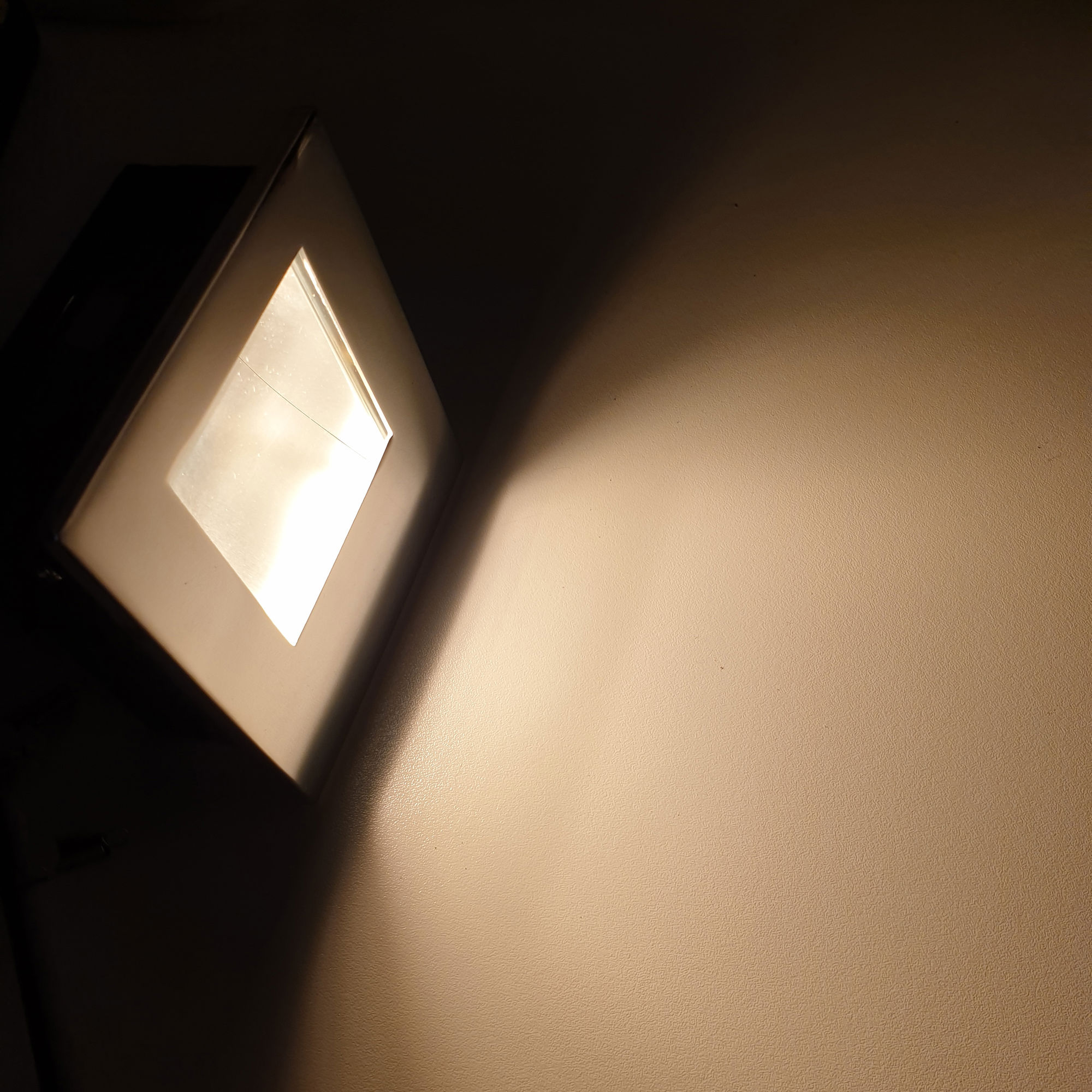 LED Aqua Internal Low Level Wall Light 12V Bronze Clear | Mr Resistor ...