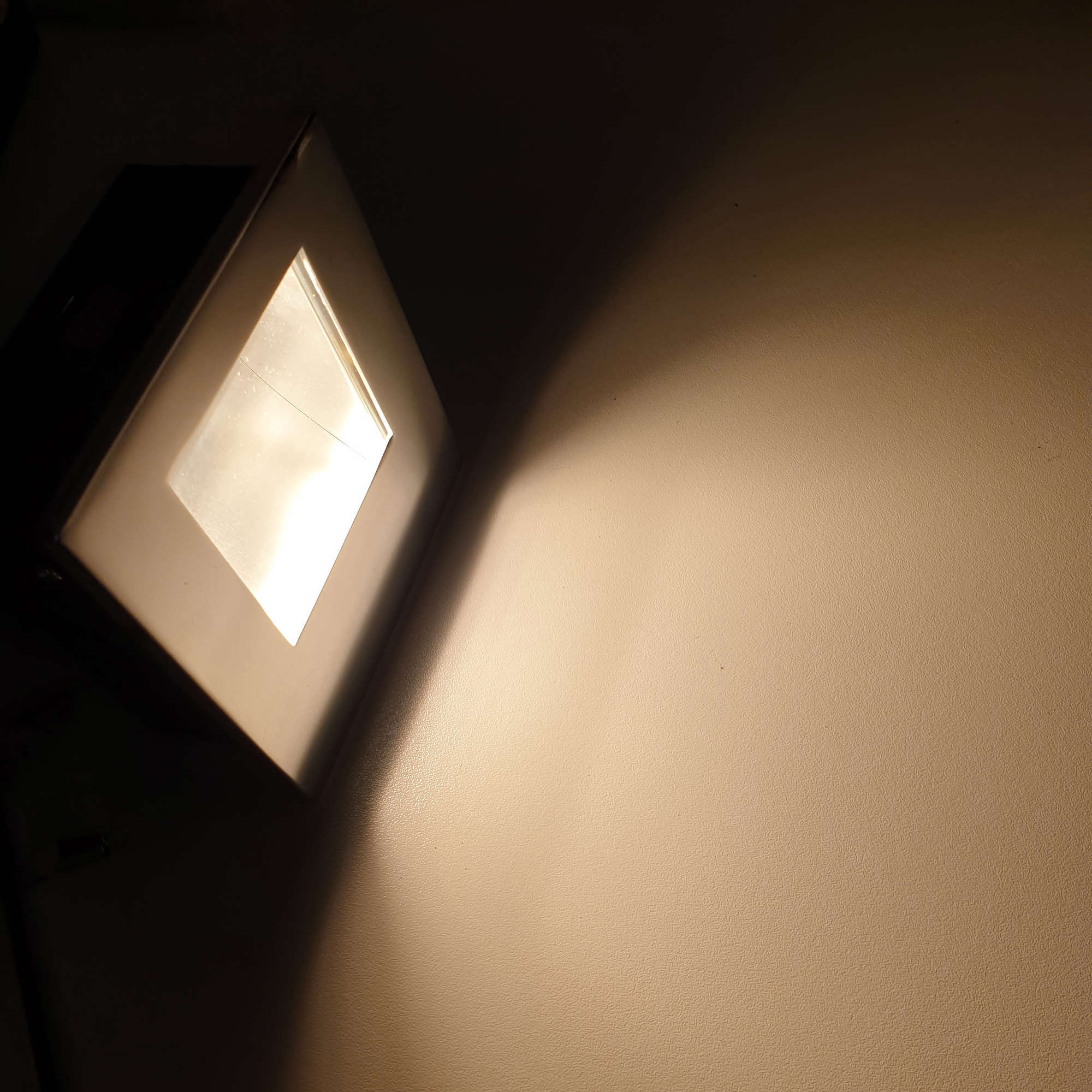 LED Aqua Internal Low Level Wall Light 12V White 20W | Mr Resistor Lighting