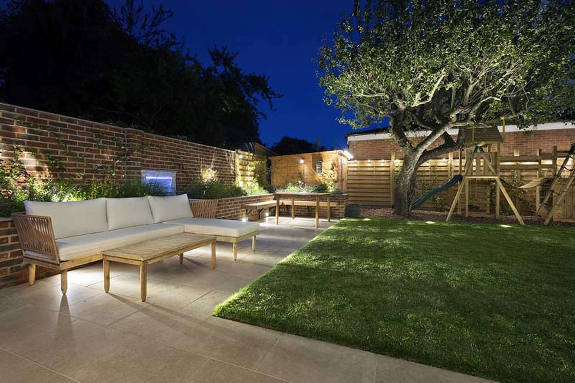 Smooth Spike Light IP65 240V Marine 316 Stainless Steel 35W | Mr ...