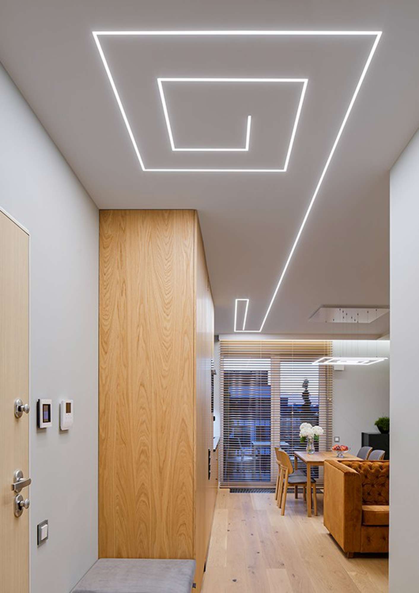 Kozel-10 Recessed Extrusion Anodised Aluminium 2000mm | Mr Resistor ...